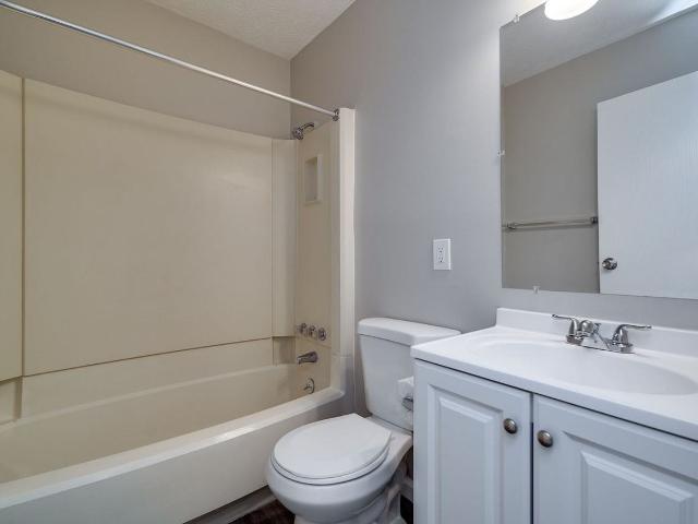 Autumn Hills Apartments 2 Bedroom Apartment for Rent at 2096 Quail Ct, Forest Park, OH 45240 Forest Park