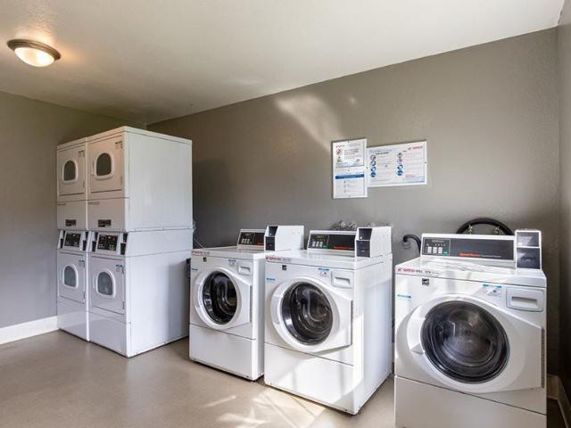 AUTUMN OAKS APARTMENTS 1 Bedroom Apartment for Rent at 1400 Humphrey Dr, Suisun City, CA 94585