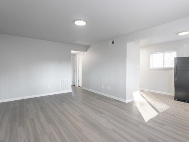 Autumn Lakes Apartments 2 Bedroom Apartment for Rent at 372 Beechmont Dr, Newport News, VA 23608 Epes
