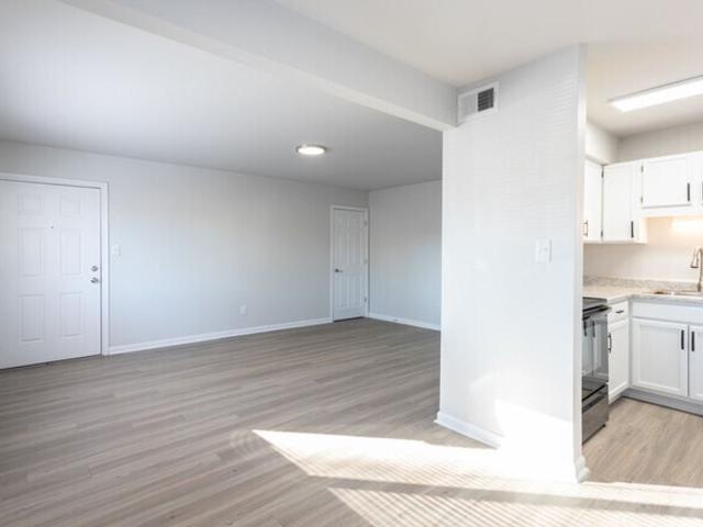 Autumn Lakes Apartments 3 Bedroom Apartment for Rent at 372 Beechmont Dr, Newport News, VA 23608 Epes