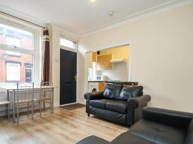 Autumn Street, Hyde Park, 2 Bedroom Terraced