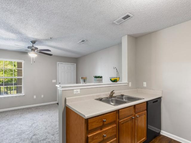 Autumn Park 2 Bedroom Apartment for Rent at 1110 Williamsboro St, Oxford, NC 27565