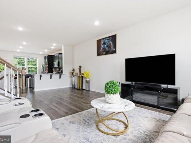 Autumn Park Blvd, Medford, Home For Sale