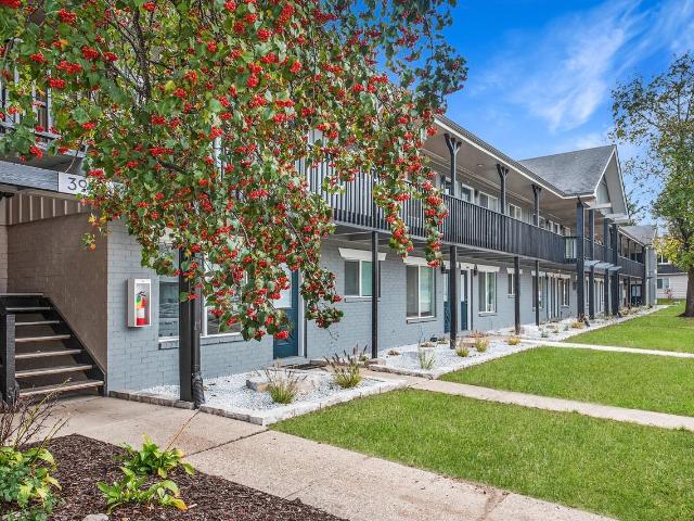 Autumn Ridge Apartment Homes 2 Bedroom Apartment for Rent at 3902 Mayfield Ave Ne, Grand Rapids, MI 49525