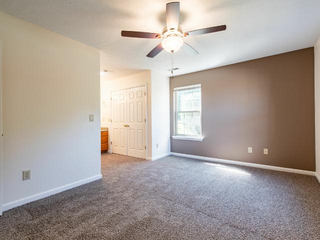 Autumn Ridge Apartments 1 Bedroom Apartment for Rent at 3250 Autumn Ridge Ct, Jeffersonville, IN 47130