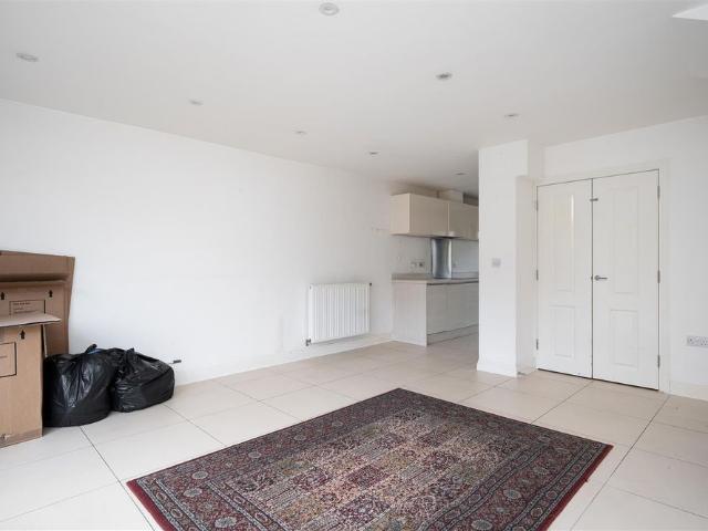 Autumn Way, West Drayton, UB7
