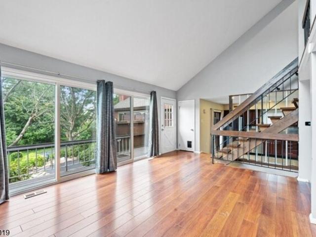 Auten Rd Apt D, Hillsborough Twp, Condo For Sale