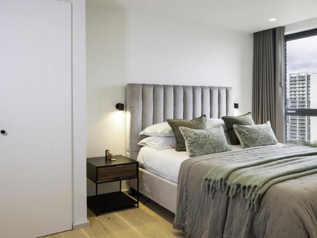 Author Kings Cross, 180 York Way. 2 bed apartment to rent £4,575 pcm £1,056 pw