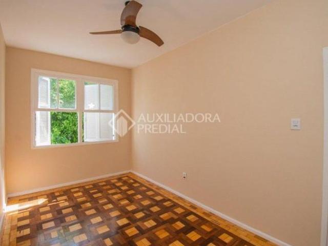 AUXILIADORA VENDE APARTAMENDO COM 2 DORMITÓRIOS NO PETROPOLIS