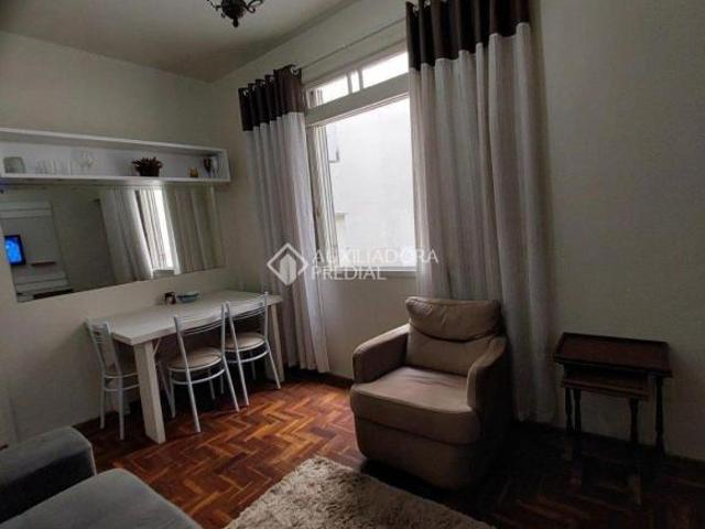 Auxiliadora vende no bairro Bom Fim apartamento de 2 dormitórios com 70 m², de meio, living para do