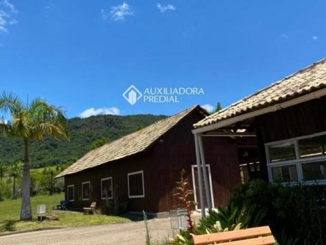 Auxiliadora Predial São Leopoldo vende terreno em condomínio