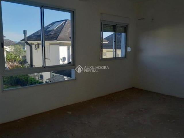 Auxiliadora Predial vende apartamento com dois quartos