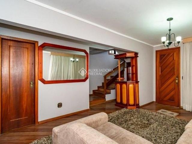 Auxiliadora Predial Vende Excelente Casa 3 dormitórios