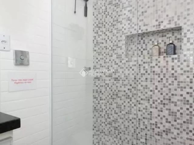 Auxiliadora Predial Vende Studio decorado, estilo moderno e funcional, todo em Porcelanato, Cozinh