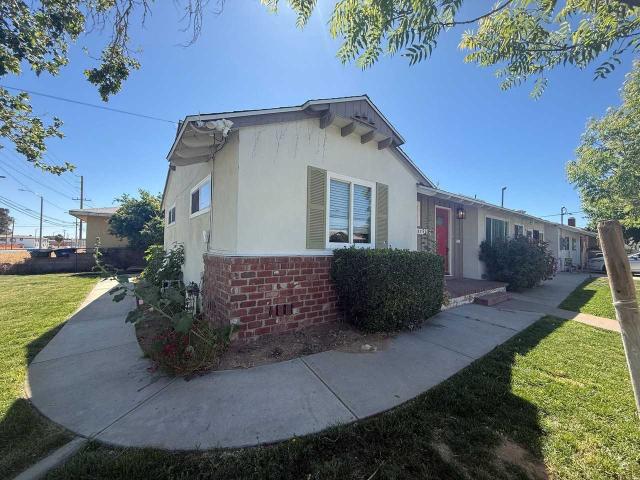 AV T 37938 3 Bedroom Apartment for Rent at 37938 Palm Vista Ave, Palmdale, CA 93550