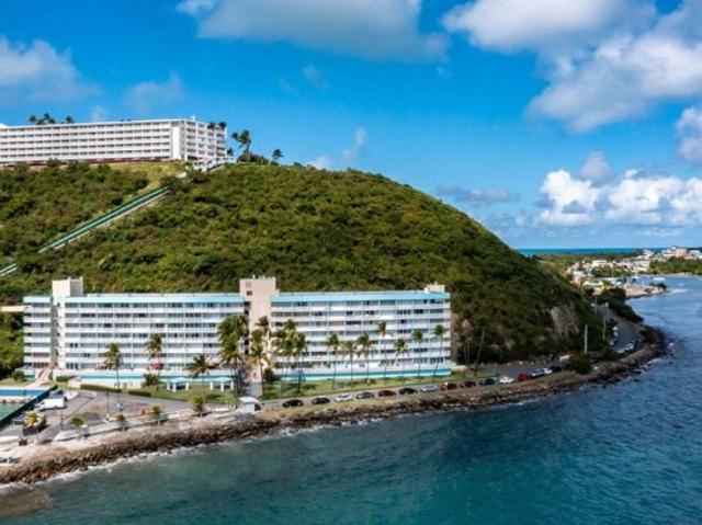 Av Acapulco Unit,fajardo, Flat For Sale