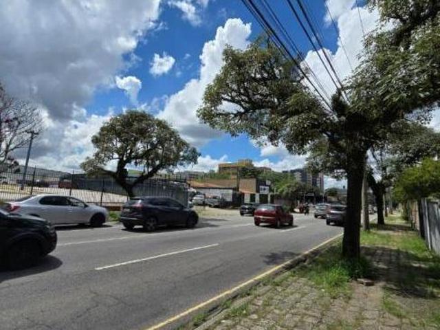 AV. CANADÁ, PROX AO PARQUE, 665 METROS, ZR4