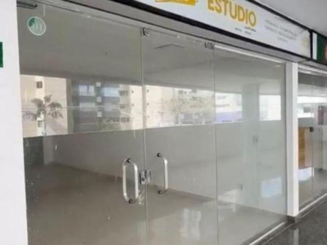 AV DAS CASTANHEIRAS LAGUNA MALL LOJA
