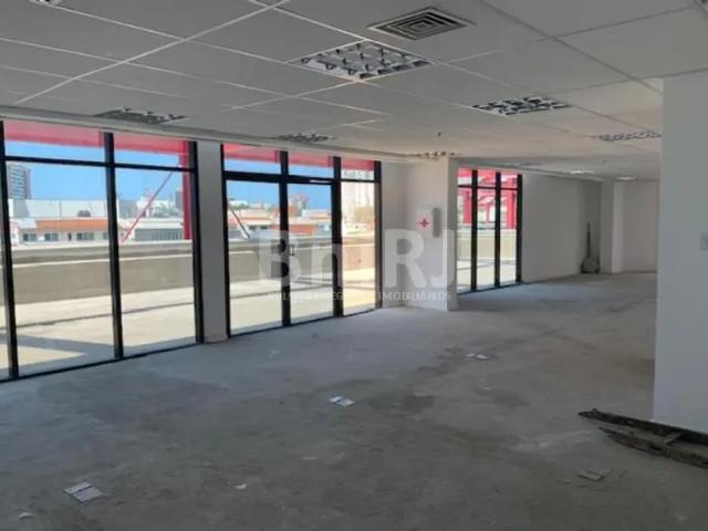 Av. das Américas Citta América cob 100m2 de área útil + 50m2 de varanda  podendo dobrar o espaço