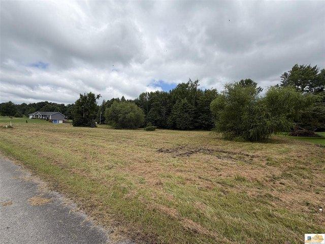 Avo St, Glasgow, KY 42141