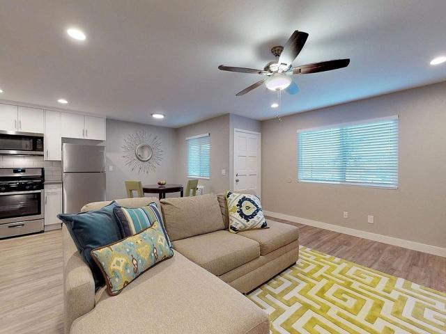 Avocado Place 2 Bedroom Apartment for Rent at 303 W Clemmens Ln, Fallbrook, CA 92028 Fallbrook