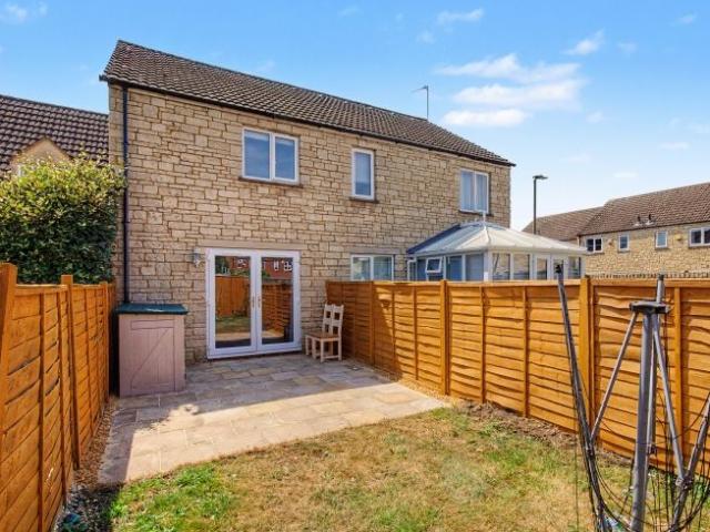 Avocet Way, Bicester OX26, 2 bed terraced house to rent, £1,500 pcm | PrimeLocation