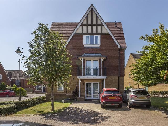 Avocet Walk, Iwade, Sittingbourne ME9, 2 bed flat to rent, £1,300 pcm | PrimeLocation