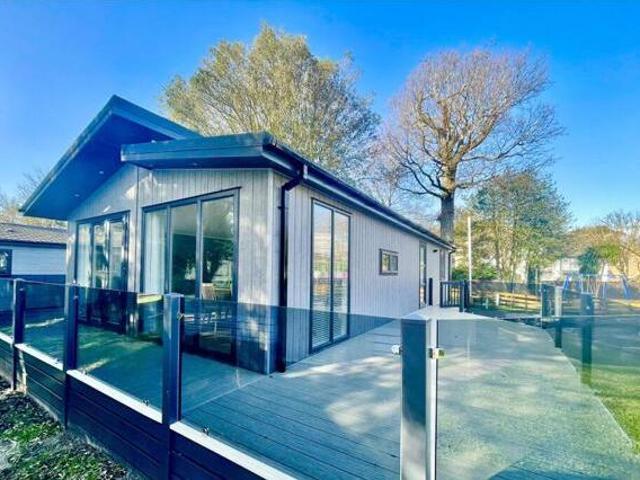 Avon Beach, Sandhills Holiday Park, Mudeford, 2 Bedroom Detached