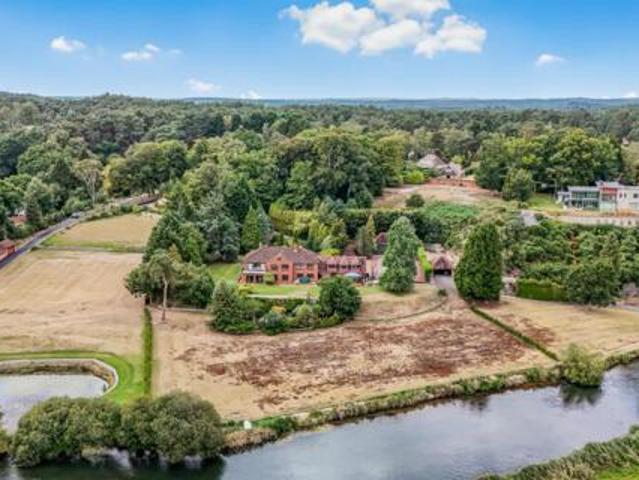 Avon Castle Drive, Ringwood, 8 Bedroom Detached