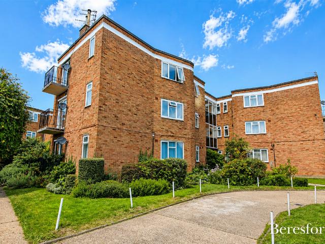 Avon Court, Avon Road RM14, 2 bed flat to rent, £1,550 pcm | PrimeLocation