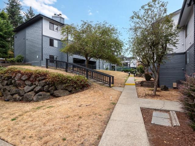 Avon Park 2 Bedroom Apartment for Rent at 231 S 177th Pl, Burien, WA 98148