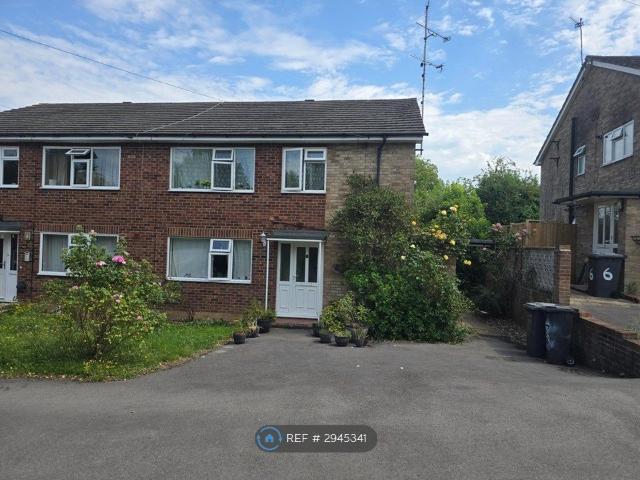 Avon Road, Farnham GU9, 2 bed flat to rent, £1,400 pcm | PrimeLocation