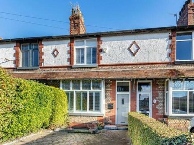 Avon Road, Hale, 3 Bedroom Terraced