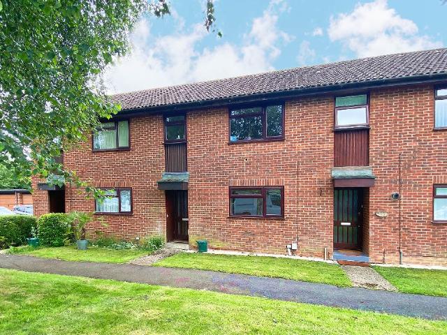 Avondale, Ash Vale, Aldershot, Surrey GU12, 1 bed terraced house to rent, £1,100 pcm | PrimeLocation