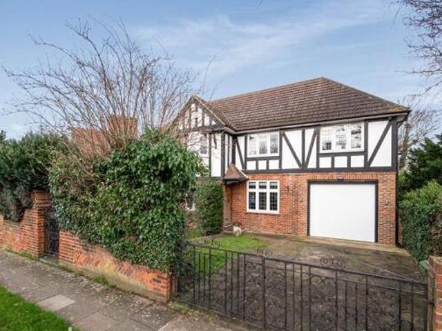 Avondale Avenue, Old Malden, 5 Bedroom Detached
