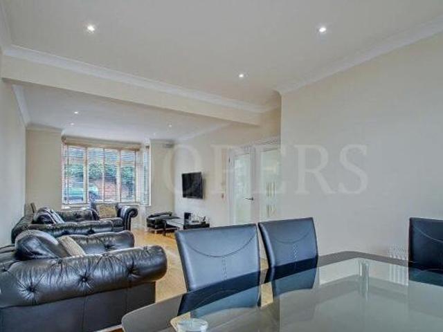Avondale Avenue, London, 3 Bedroom Terraced