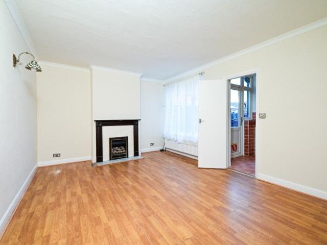 Avondale Avenue, Staines 1 bedroomProperty for lettings Seymours