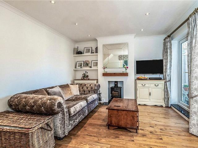 Avondale Avenue, Staines upon Thames, Surrey, TW18 2NG