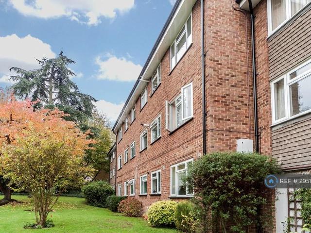 Avondale Court, Sutton, SM2 2 bed flat to rent £1,800 pcm £415 pw