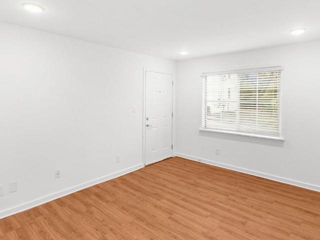 Avondale Point 2 Bedroom Apartment for Rent at 4416 5th Ave S, Birmingham, AL 35222 Forest Park