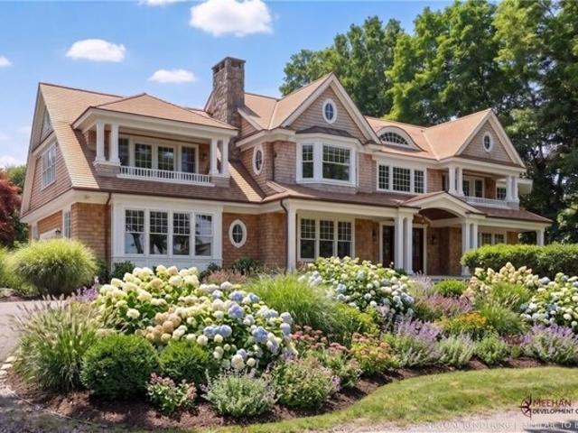 Avondale Rd, Westerly, Home For Sale