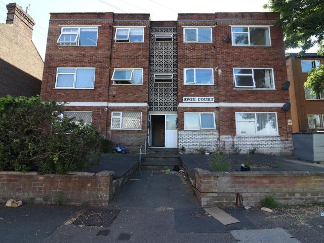 Avondale Road LU1, 2 bed flat to rent, £1,250 pcm | PrimeLocation