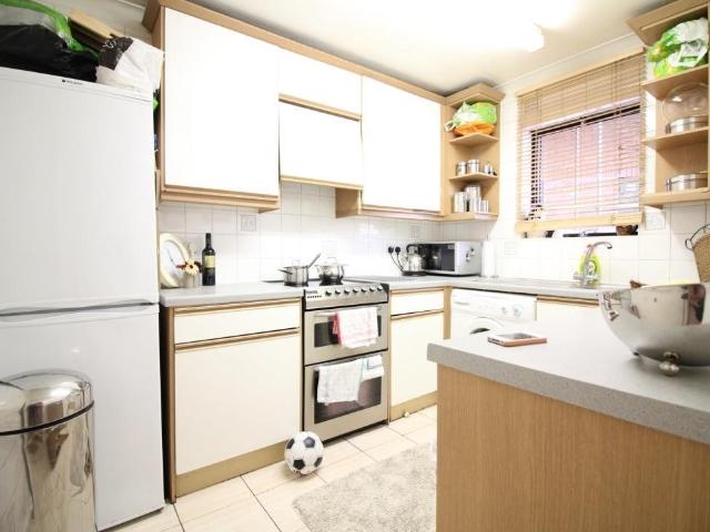 Avonwick Road, Hounslow