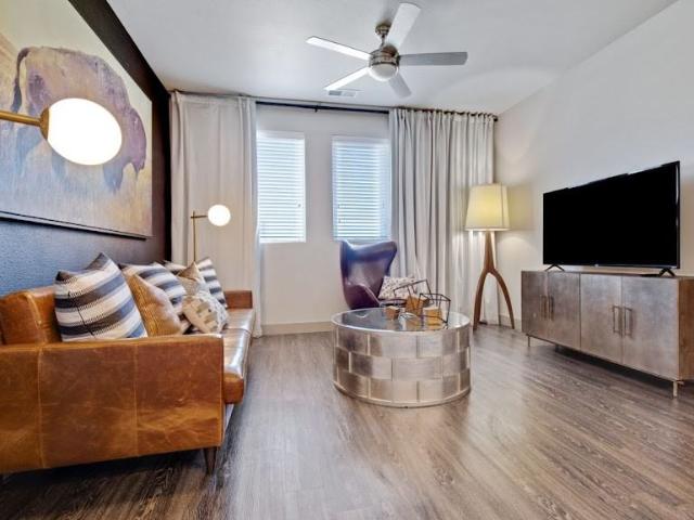 Avail 1 Bedroom Apartment for Rent at 2602 S Anaheim St, Aurora, CO 80014 Heather Gardens