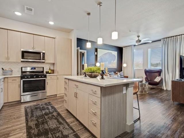Avail 3 Bedroom Apartment for Rent at 2602 S Anaheim St, Aurora, CO 80014 Heather Gardens