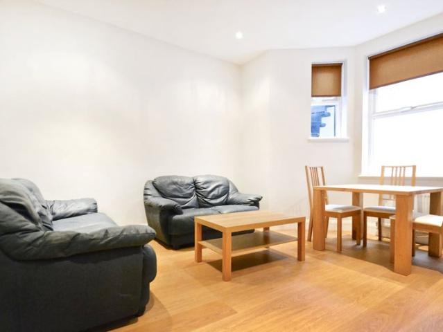 Avail July 2026 2 bed flat In West Kensington