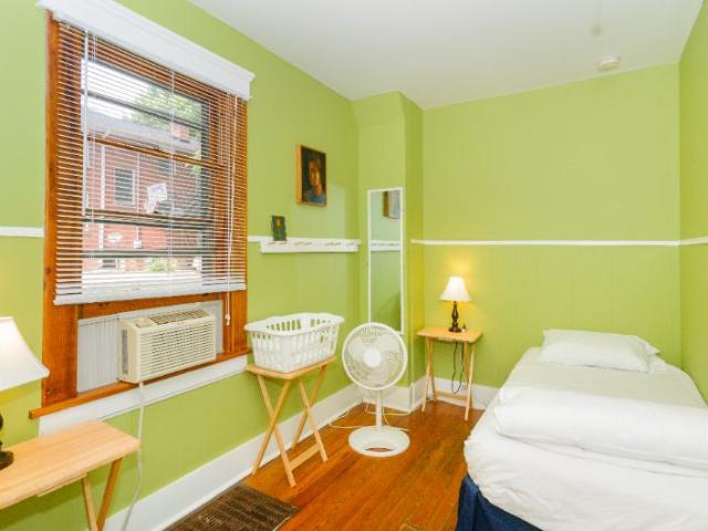 Avail Nov | Twin BEDROOM in SHARED House | ONE Te