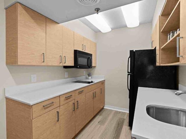 Avail Sandy Springs 1 Bedroom Apartment for Rent at 760 Mount Vernon Hwy Ne, Sandy Springs, GA 30328