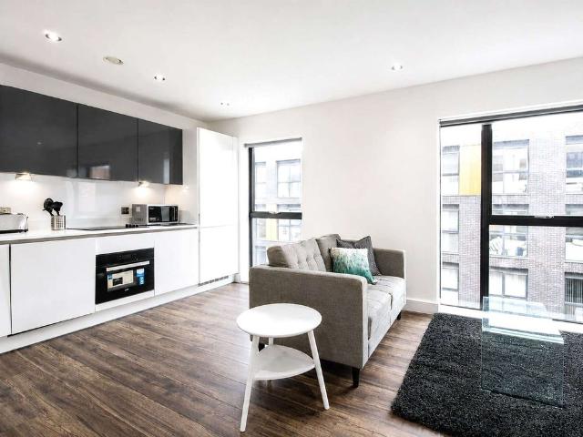 AVAILABLE 26 AUGUST | ONE BEDROOM APARTMENT | 6TH FLOOR | FULLY FURNISHED | JEWELLERY QUARTER LOCATION