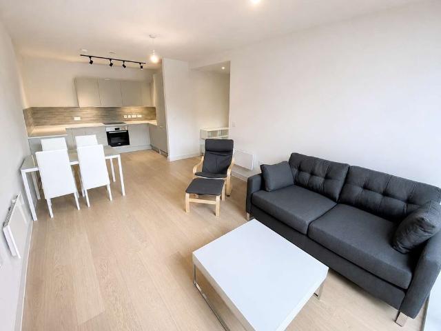 AVAILABLE 27TH JULY 1 BEDROOM FULLY FURNISHED | JEWELLERY QUARTER LOCATION
